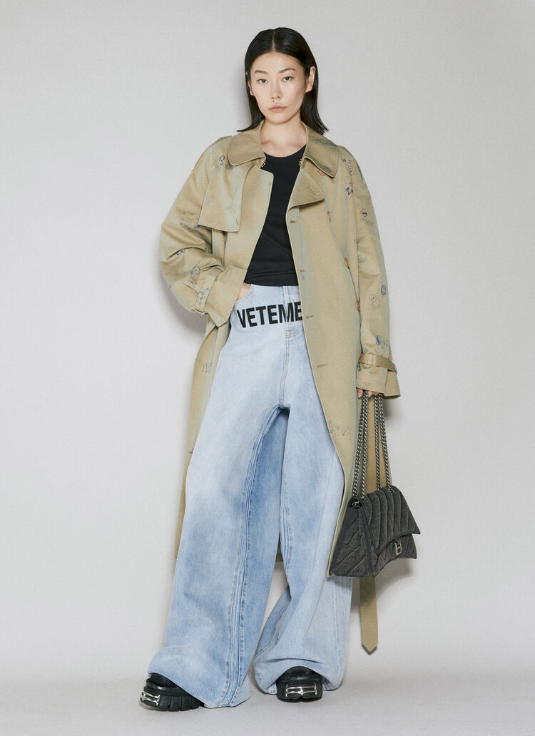 VETEMENTS Women's Logo Embroidery Baggy Denim Jeans in Blue | LN-CC®