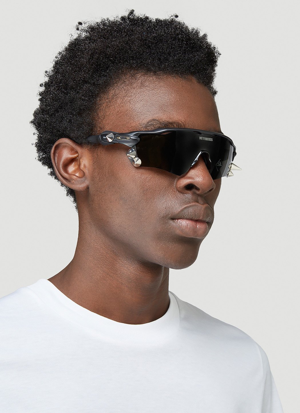 VETEMENTS X Oakley Spikes 200 Sunglasses | LN-CC