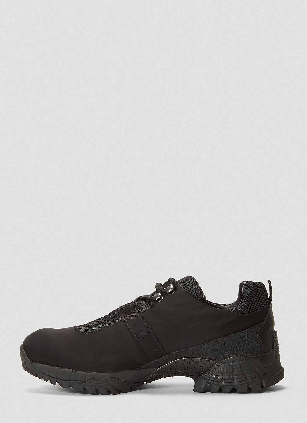 1017 ALYX 9SM Men's Low-Top Hiking Sneakers in Black | LN-CC