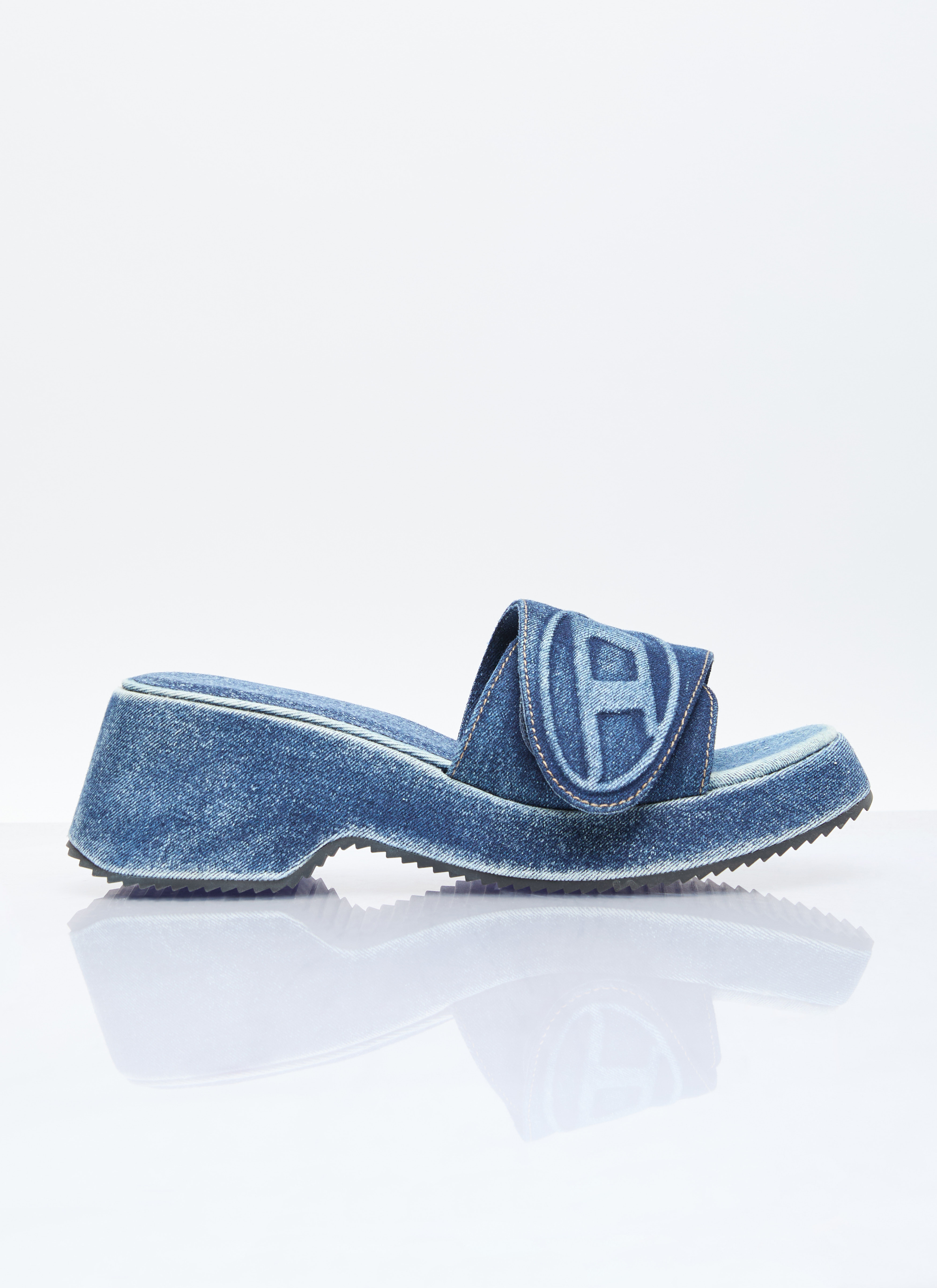 Diesel Women's Sa-Oval Platform Slides in Blue | LN-CC®